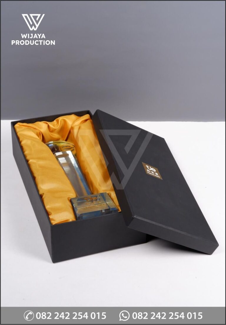 Piala Platinum Award Taiwan Innotech Expo - Wijaya Production